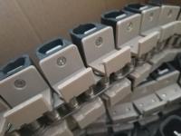 China 1873-D snap on table top gripper chains plate top conveyor chains for bottling conveypor lines for sale