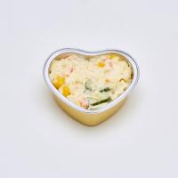China Heart Shaped Foil Food Container 100ml Gold Baking Pans With Lids Valentines Day Decor for sale