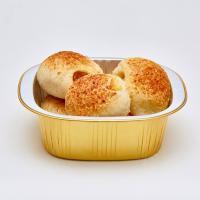 China 500ml Foil Food Container Disposable Takeout Pans With Clear Lids For Cooking Baking for sale