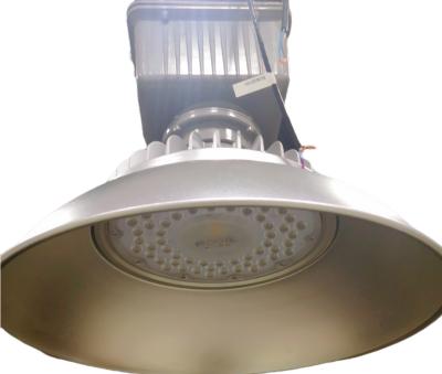 China 150W High Bay Light Fixture Hoist 20m Lifting Height IP54 Remote Control for sale