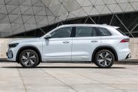 China Used 2022 Geely Xingyue L 2.0T / 1.5T Hybrid SUV, Low Mileage, Accident-Free for sale