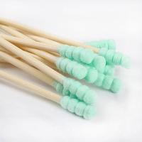 China Lightweight Medical Cotton Swabs Wooden Stick Convenient Anti Bacterial for sale