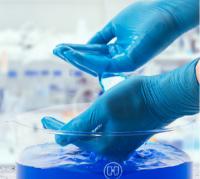 China Medium Disposable Nitrile Gloves , Durable Nitrile Exam Gloves Blue Color for sale