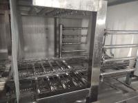 China Automatic Plastic Box Trays Crates Molds Washing Machine 6000x2800x2200mm for Pallet Washing for sale