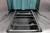 China Automatic Plastic Box Trays Crates Molds Washing Machine 6000x2800x2200mm for Pallet Washing for sale