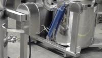 China Customized Capacity Industrial Sauce Making Machine with Multi-Agitator and Gas Heating for sale