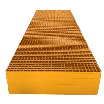 China Molded FRP Floor Grating 38x38mm Mesh Anti Slip Fiberglass Panels Corrosion Resistant Walkway for sale