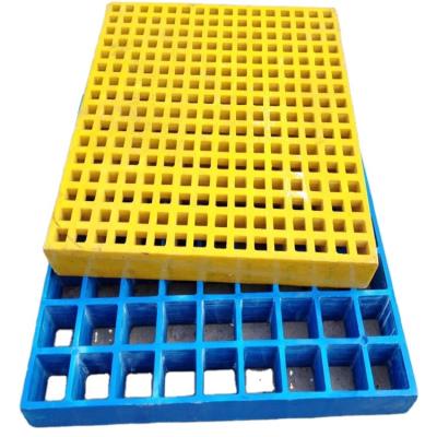 China Red Mesh FRP Floor Grating Customized Metal Smelting Grp Panels for sale