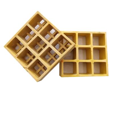 China Groove Surface Civil Architecture FRP Floor Grating Green Floor Mesh for sale