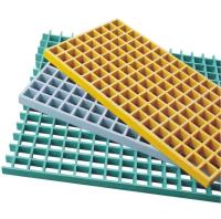 China 38x38mm FRP Grating Green High Strength Mesh Flooring for Metal Smelting for sale