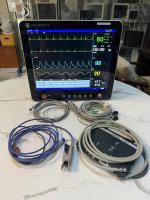 China Portable 15 Inch Color LCD Display Multi Parameter Patient Monitor with Trolley/Wall Bracket Mountable and 5 KG Lightweight Design for sale