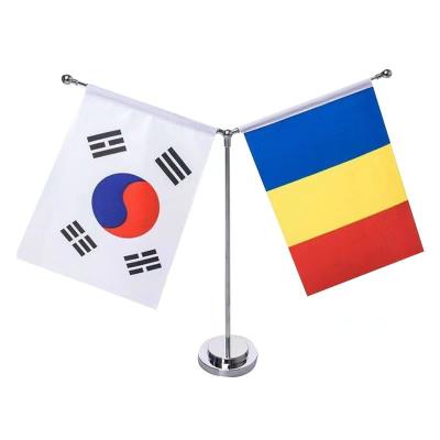 China 65g Polyester Office Desk Flags Thermal Sublimination Printing for sale