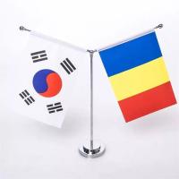 China 100D Polyester Fabric Custom Desk Flag Office Table Flag With Metal Pole for sale