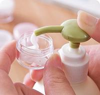 China 5 Grams Plastic Sample Jars Containers With Lids Leakproof for sale