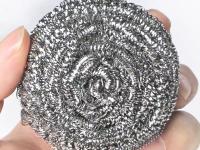 China Round Stainless Steel Eco Friendly Washing Up Scourer Metal Pan Scourer 7g-50g Cleaning Scourers for sale