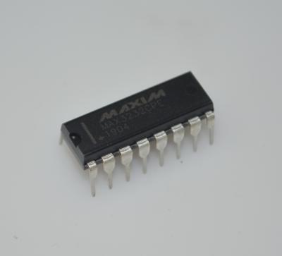 China MAX3232CPE RS-232 Transceiver 3.0-5.5V 250kbps 2/2 DIP-16 Industrial for sale