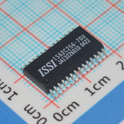 China IS62C256-70U 32Kx8 SRAM 70ns Access Time Low Power CMOS 5V Industrial Temp for sale