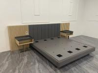 China Custommade Solid Oak Wood Hospitality Furniture Bedroom Sets Luxury Design for sale
