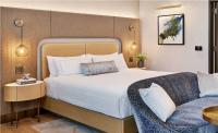 China Modern Luxury Hotel Bedroom Furniture Set 5 Star Hotel Furniture For Ritz Carlton project for sale