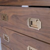China Luxury High End 5-Star Hotel Walnut Wood Veneer Dresser Unit With Drawers for sale