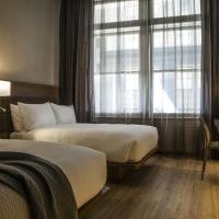China 5-star hotel custom made FFE hospitality casegoods  walnut wood hotel bedroom  Furniture for sale