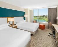 China Hilton Brand Oak Wood Luxury Hotel Bedroom Furniture Modern Design for sale