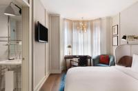 China Commercial Hotel Bedroom Set UnFolded Custom Modern Design for sale