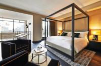 China Modern Luxury Hotel Bedroom Furniture No Folded Custom Made for sale
