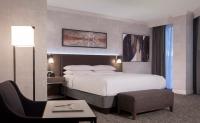 China Hotel Bed Room 4 Star Wooden Furniture Hotel Bedroom Set for sale