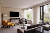 China Solid Wood European 5 Star Hotel Furniture Luxury Customized for sale