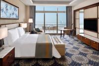 China OEM Luxury Royal Hotel Room Furniture Set For Apartment Modern for sale