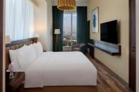 China Solid Wood Modern Hotel Furniture Customized Size Color for sale