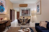 China Solid Wood Modern Hotel Furniture Customized Size Color for sale