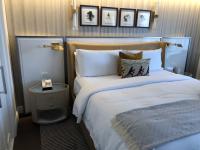 China Luxury 5 Star Hospitality Hotel Bedroom Furniture Sets For King Size Room for sale