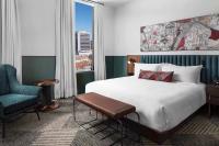 China Doubletree Modern Luxury Hotel Bedroom Furniture Sets American Style for sale