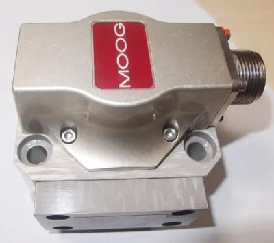 China Original MOOG Germany Electro-Hydraulic Directional Valve with 315 Bar Maximum Pressure 0.1 kW Power and 0.2-cp Reverse Rotation for sale