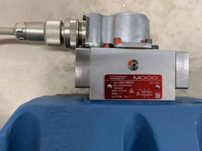 China German Original Imported Moog Servo Valve with 280 bar Pressure Rating and Threaded or Flanged Inlet for Hydraulic Systems for sale
