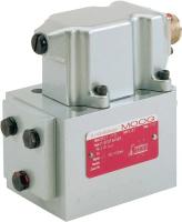 China Moog Servo Valve with G3/8 Outlet Port Lip Seal or Mechanical Seal and Horizontal Pump Shaft for Hydraulic Systems for sale