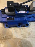 China 4WRZ10W9-25-7X/6EG24N9K4/D3M
4WRZ10W9-25-7X/6EG24N9K4/M
4WRZ10W8-85-7X/6EG24N9ETK4/M Hydraulic solenoid valve Rexroth German proportional solenoid valve for sale