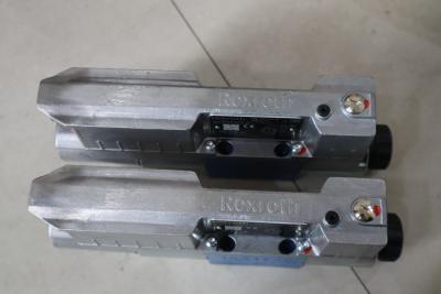 China 4WREE6WA16-2X/G24K31/F1V
4WREE10E25-2X/G24K31/A1V
4WREE6W08-2X/G24K31/F1V German Rexroth solenoid valve hydraulic proportional directional valve for sale