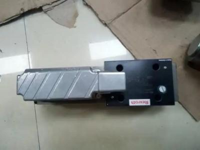 China 4WRAE6E30-22/G24K31/A1V
4WRA10WA60-22/G24K4/V
4WRA10EA60-22/G24K4/V Hydraulic valve proportional directional valve German made Rexroth solenoid valve for sale