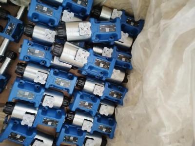 China R901391194 4WE10U5X/HG24N9K4/M Original Rexroth electromagnetic directional valve for sale
