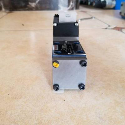 China R901382350 4WRPEH6C3B40L-3X/M/24F1 Proportional hydraulic solenoid directional valve from Rexroth, Germany for sale