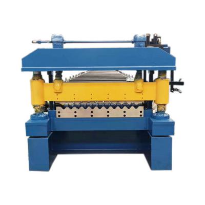 China Color steel manufacture corrugated roof roll forming machine 15-20m/min speed for house building for sale