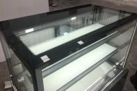China 4 Layers Bakery Glass Showcase , 6ft Square Glass Sweet Display Case for sale