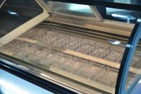 China Square Glass Ice Cream Showcase Freezer 20 Pans Fan Cooling Type 1730*1068*1250mm for sale