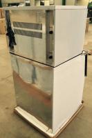 China Secop Compressor 250kgs Ice Cube Machine / High Production Ice Maker Equipment for sale