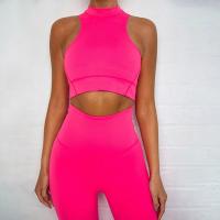 China Sporty Style Women's Solid 2 Piece Yoga Gym Set for Active Women in S-L Size for sale