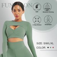 China Long Sleeves Sports Crop Top with Thumb Holes in Polyester/Spandex Fabric by HEXIN for sale
