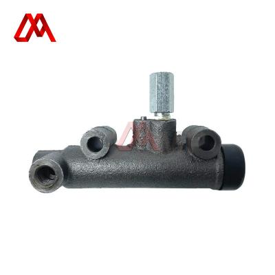 China IZUMI OE 1-47500232-0 1-47500239-2 Clutch Master Cylinder For ISUZU FVR96 for sale